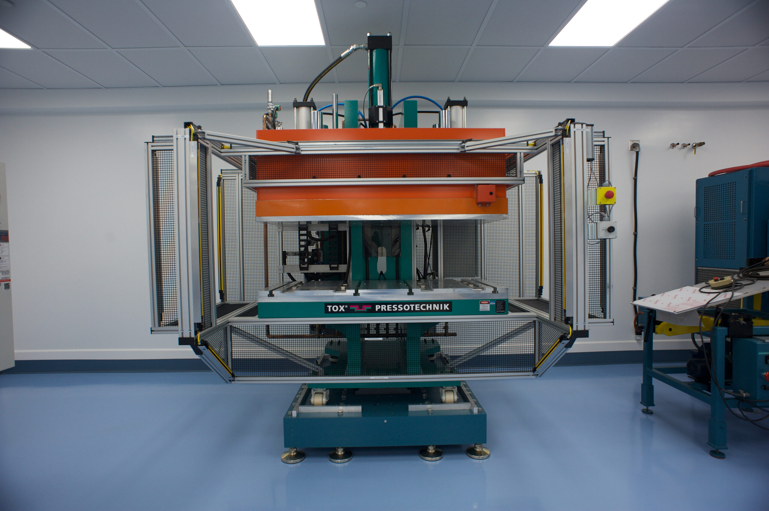 Medical Compression Molding | Janco - Janco Medical